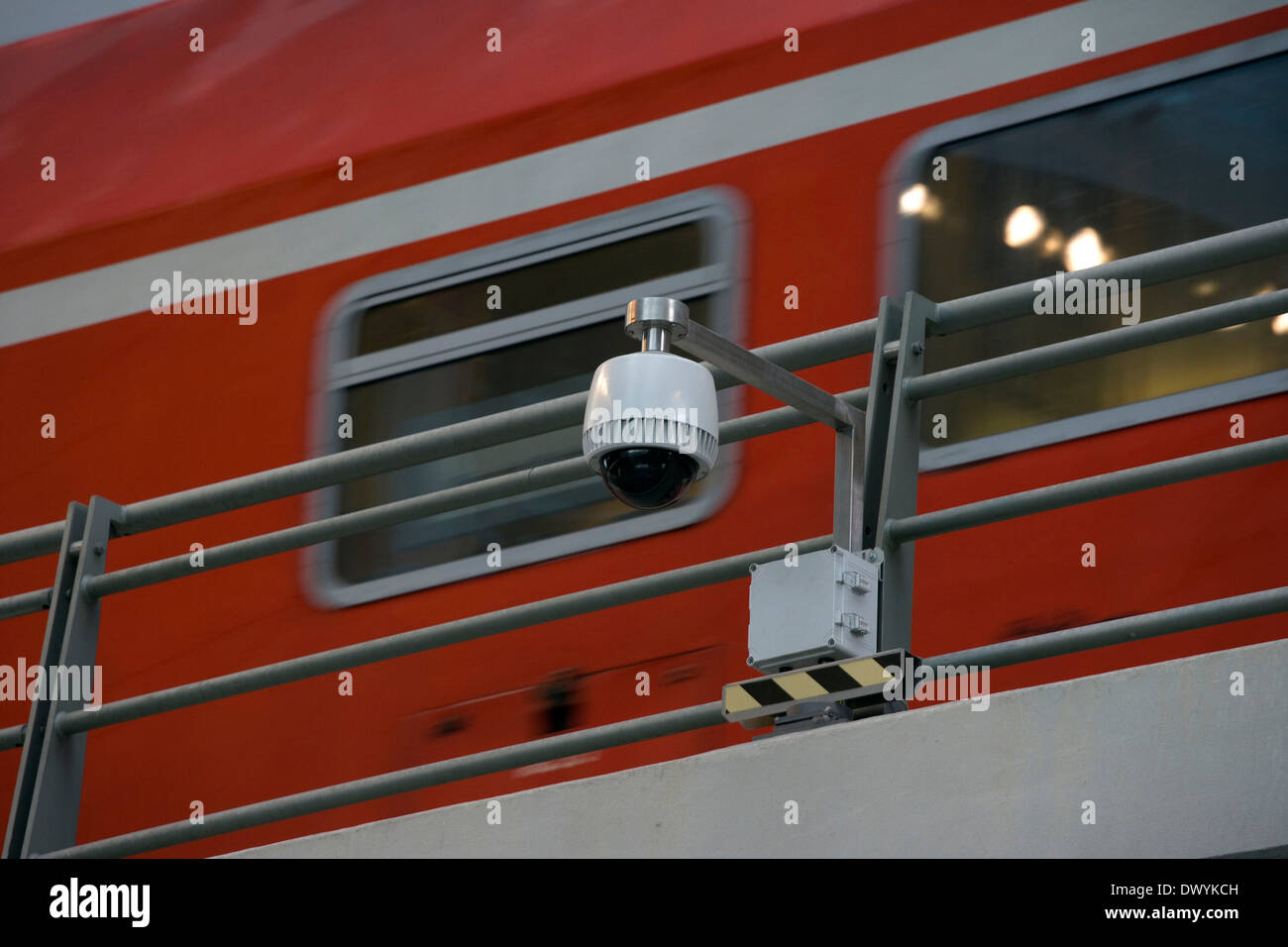 Train security camera hi-res stock photography and images - Alamy