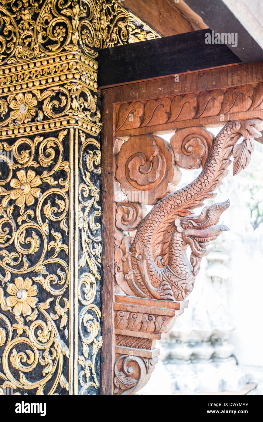 Old carving wood frame flower hi-res stock photography and images - Alamy