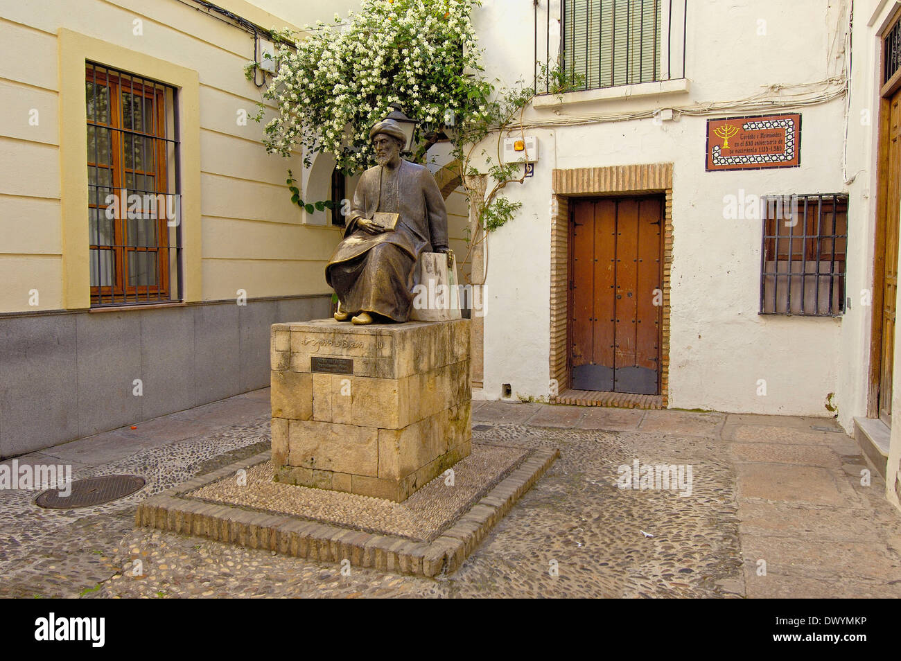Maimonides statue, La Juderia Stock Photo - Alamy
