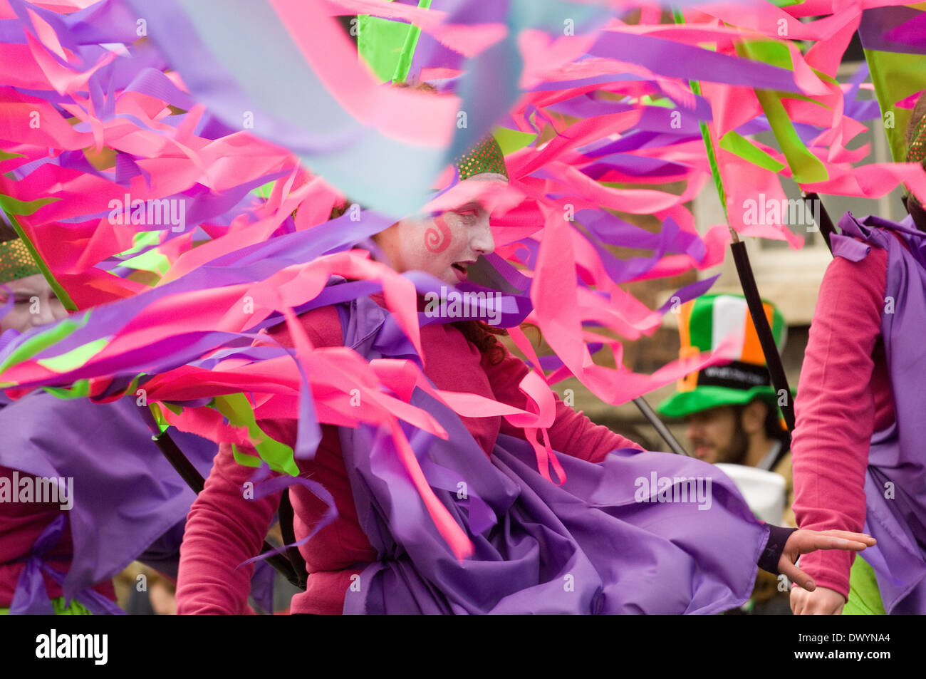 Dancers at St Patricks Parade, Dublin Stock Photo - Alamy