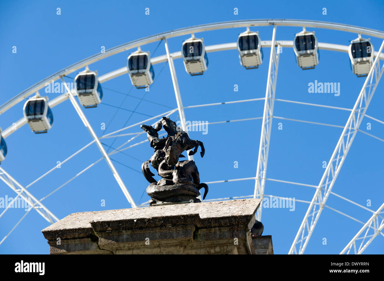 Victoria memorial piccadilly gardens hi-res stock photography and images - Alamy