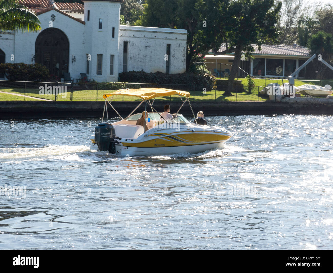 Intracoastal waterway boat hi-res stock photography and images - Alamy