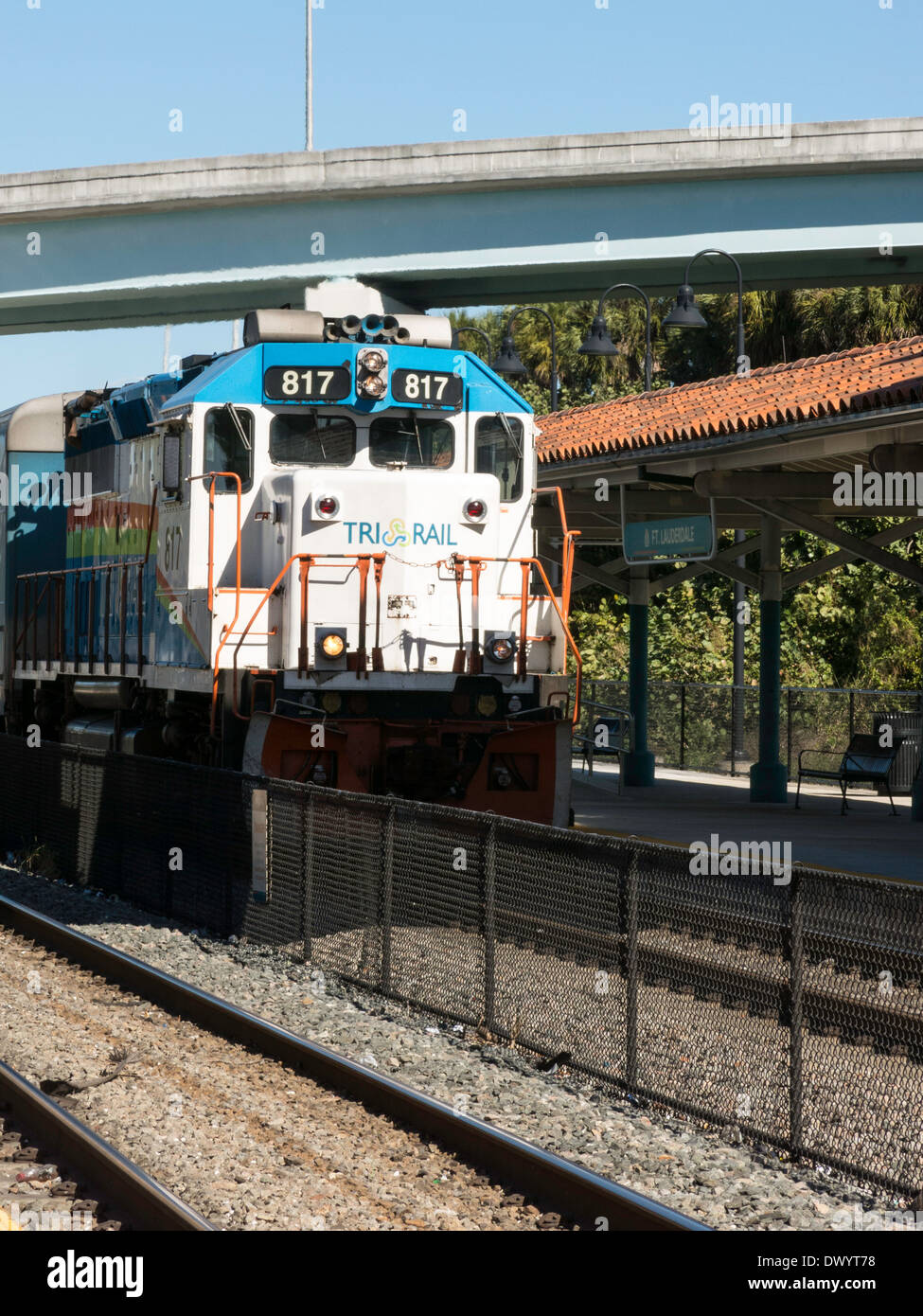 Tri rail commuter train hi-res stock photography and images - Alamy