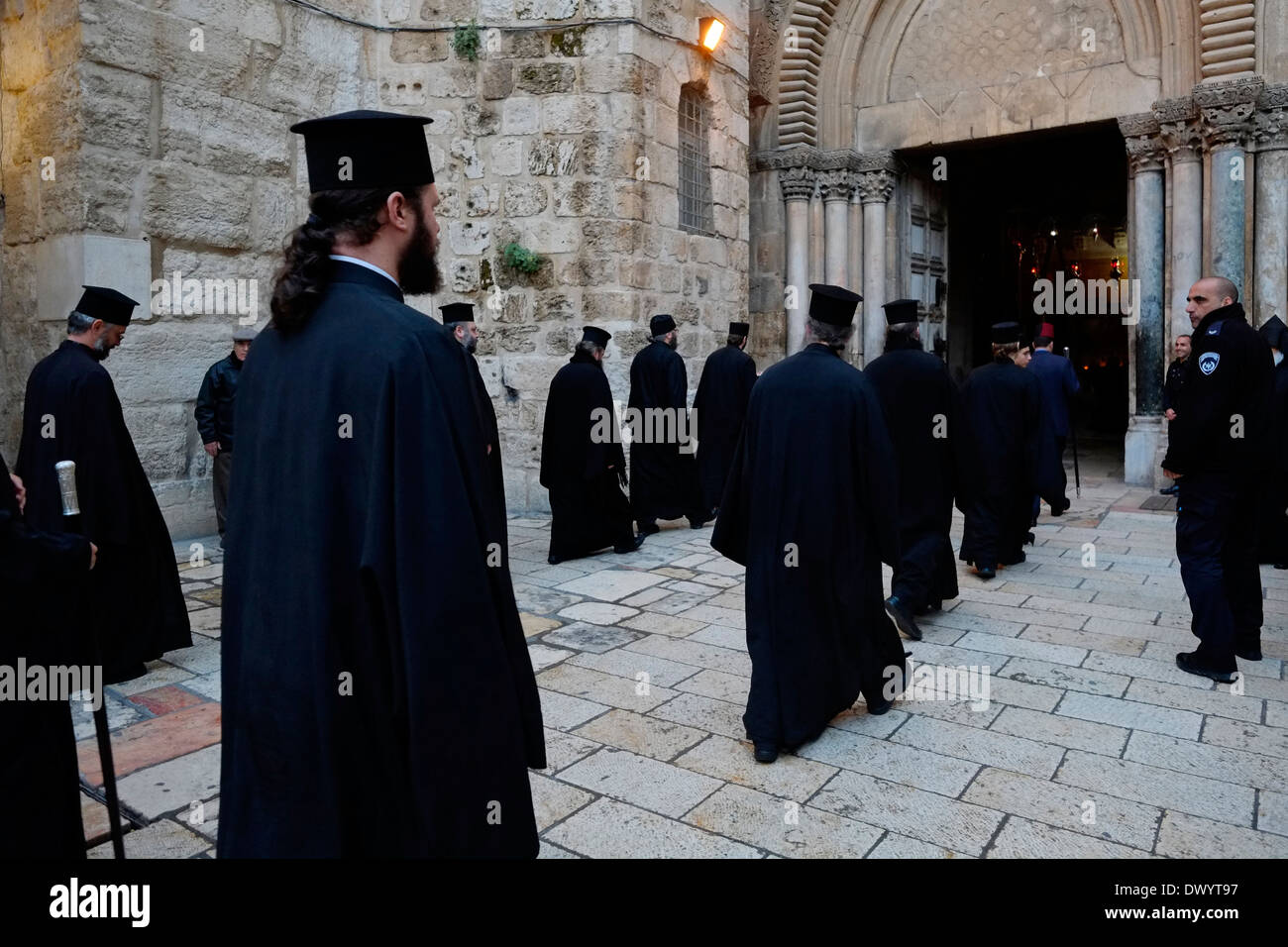 Greek orthodox monks hi-res stock photography and images - Alamy