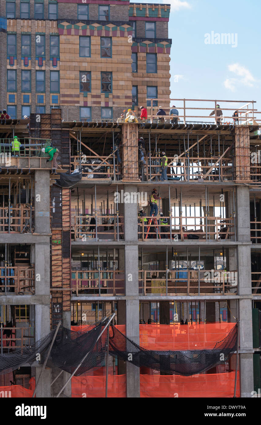 High rise construction safety hi-res stock photography and images - Alamy