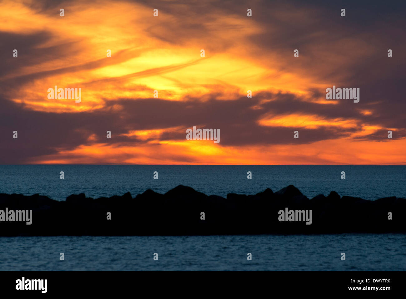 Gulf of mexico sunset hi-res stock photography and images - Alamy