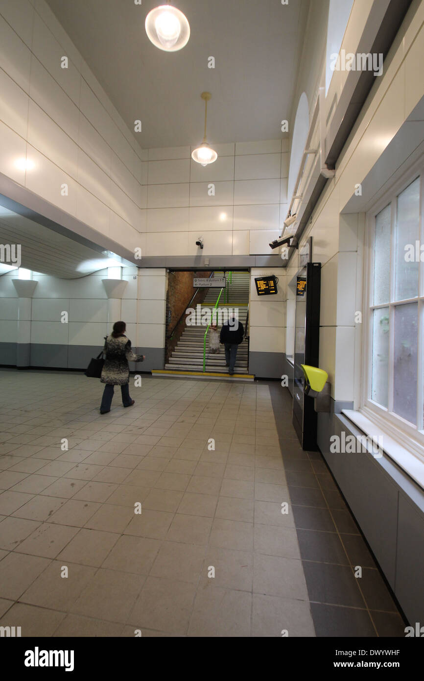 Worcester foregate street station hi-res stock photography and images ...