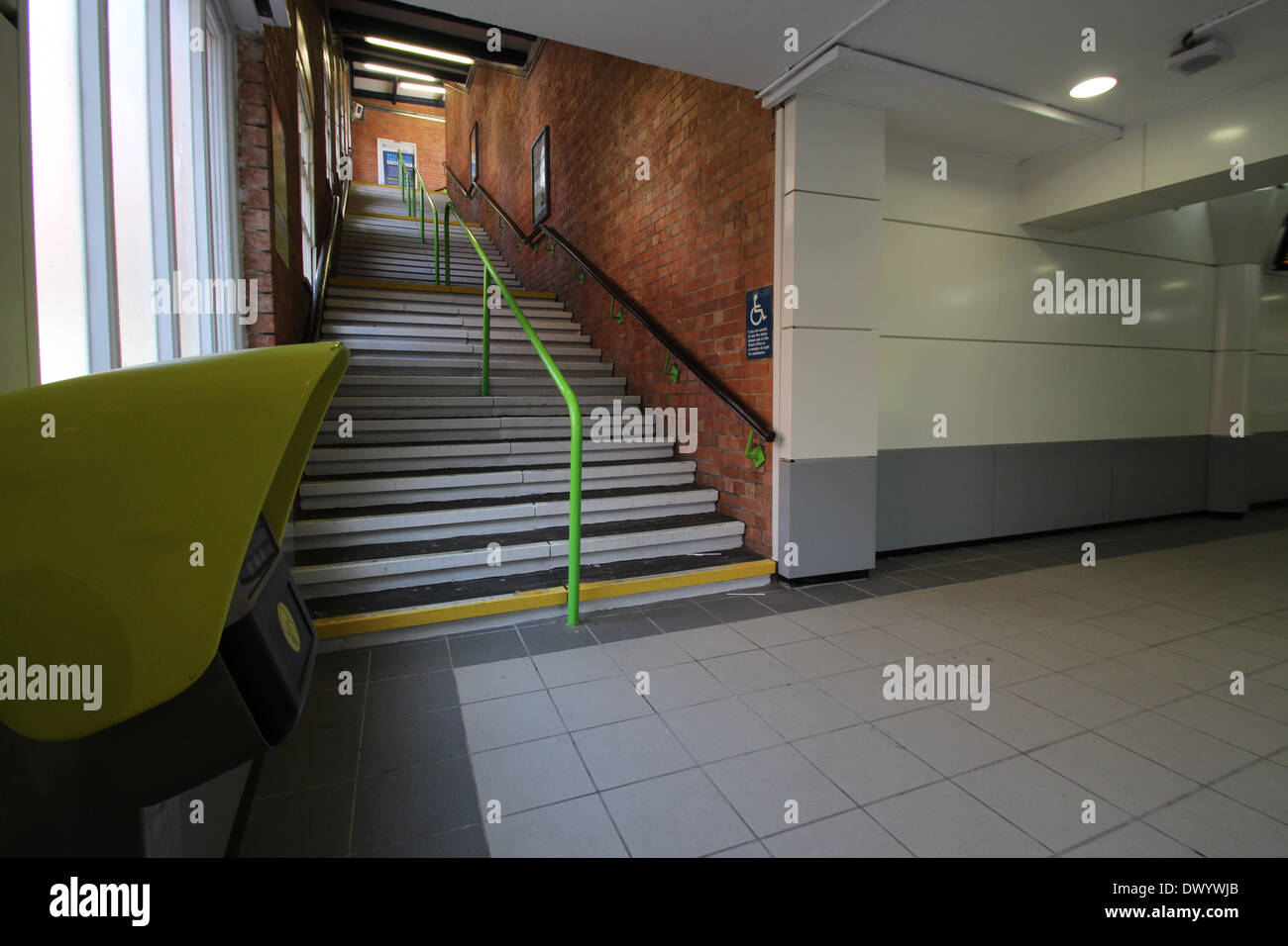 Worcester Foregate Street Station Smart Card Reader Stock Photo - Alamy