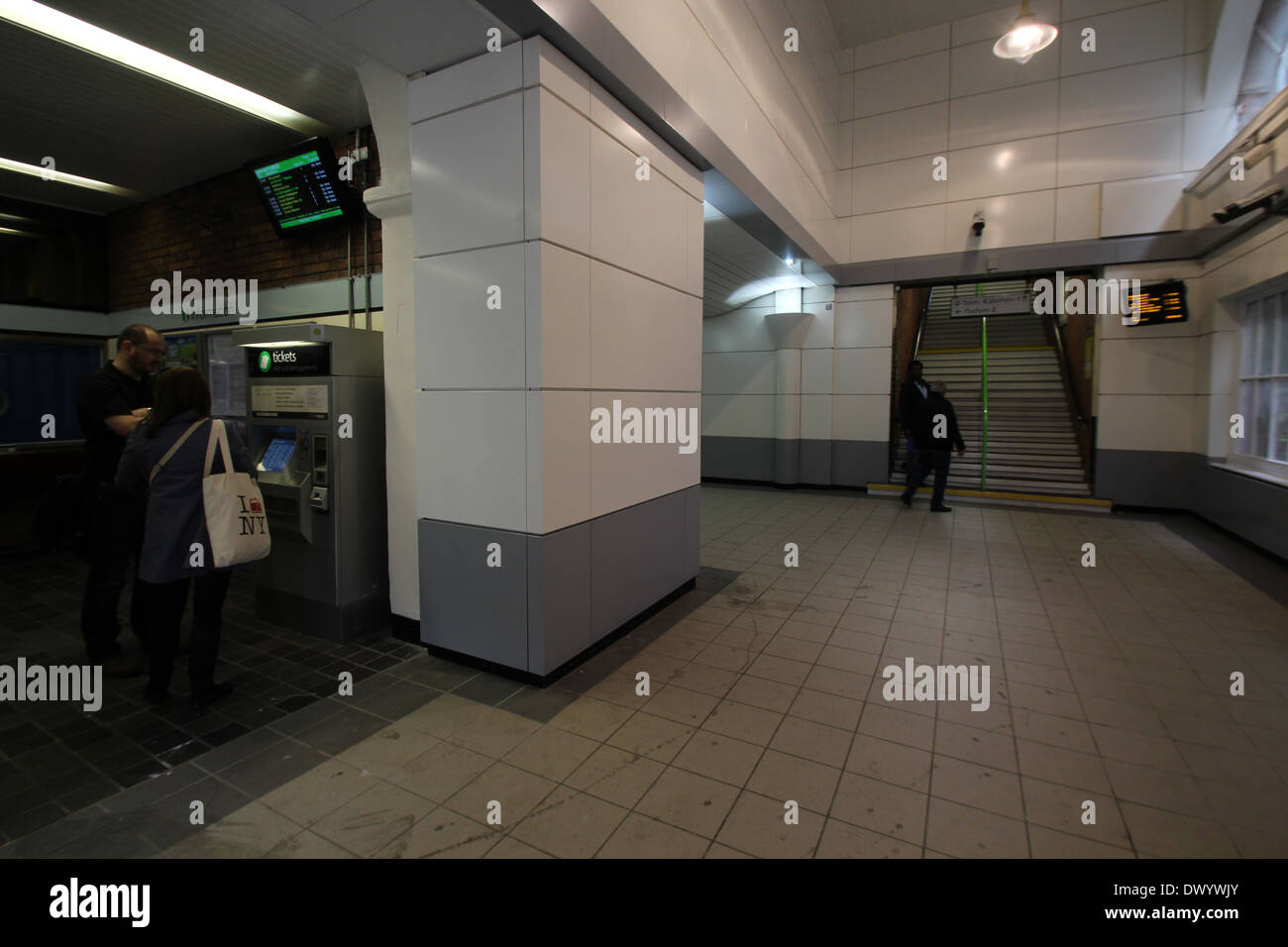 Worcester Foregate Street Station Stock Photo - Alamy
