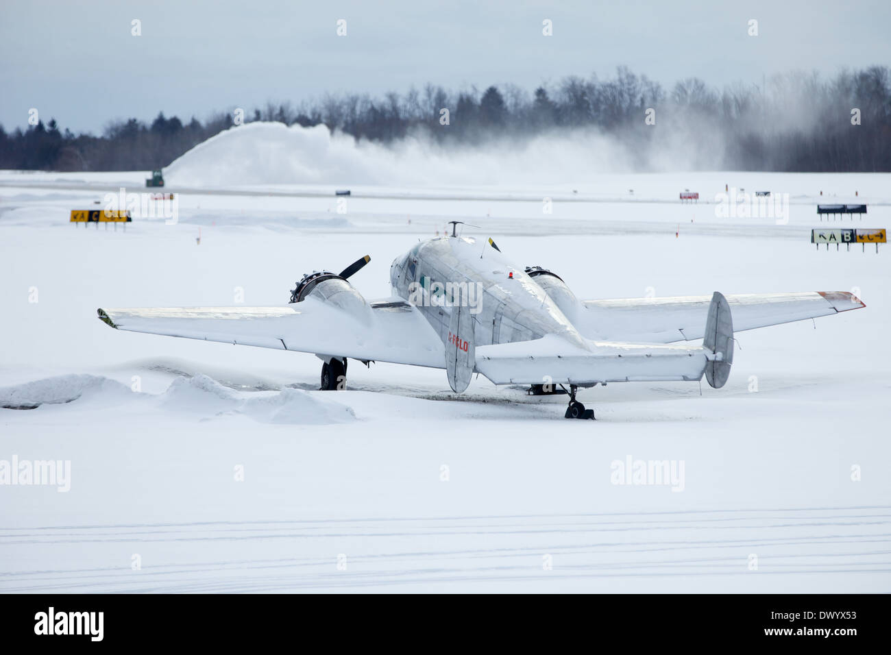Radial engine aircraft hi-res stock photography and images - Alamy