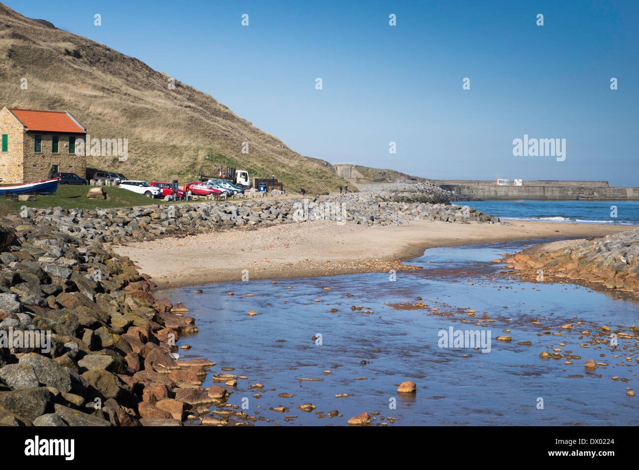 Skinningrove beach hi-res stock photography and images - Alamy