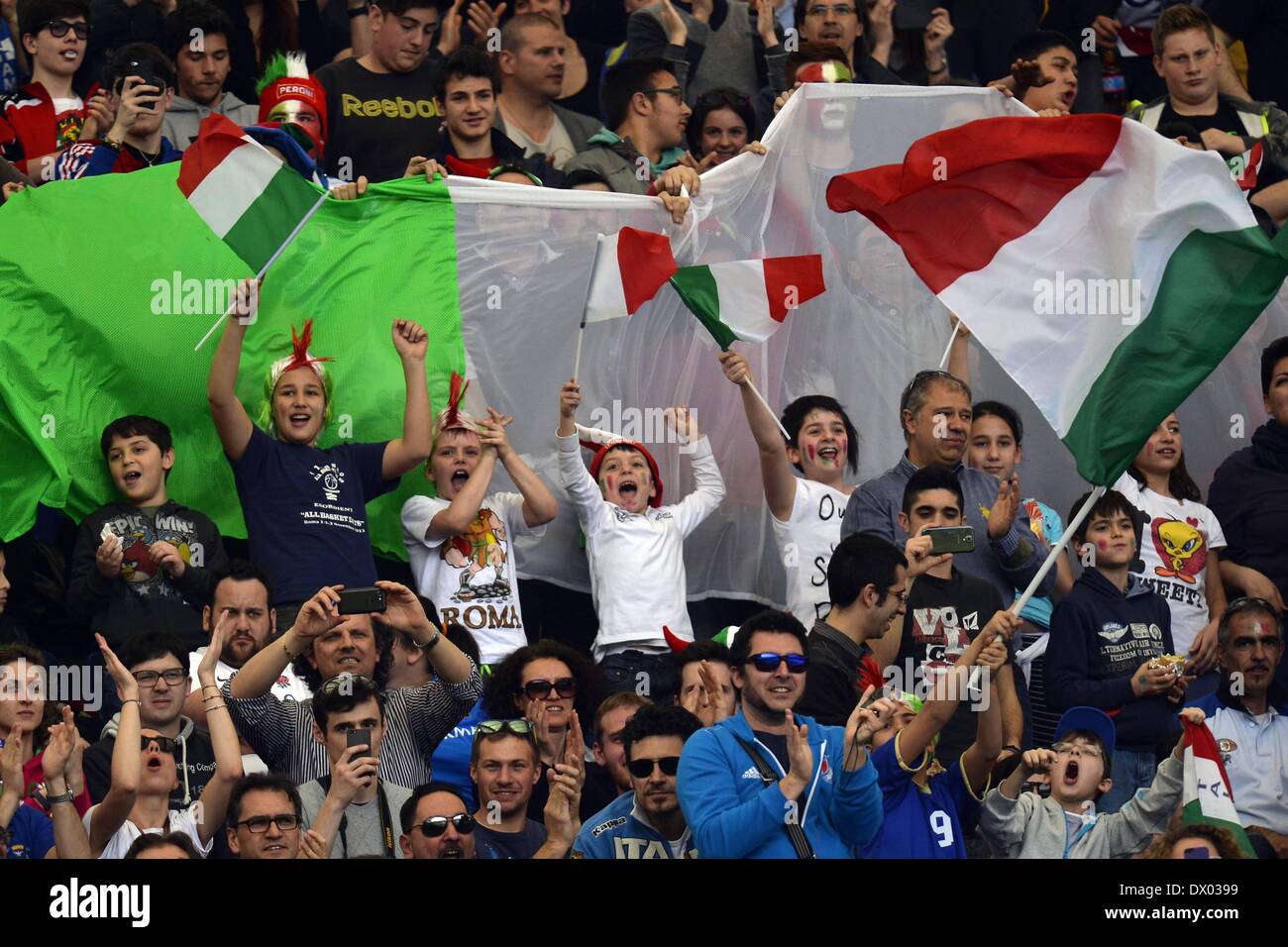 Italian rugby stadio olimpico rome hi-res stock photography and images ...