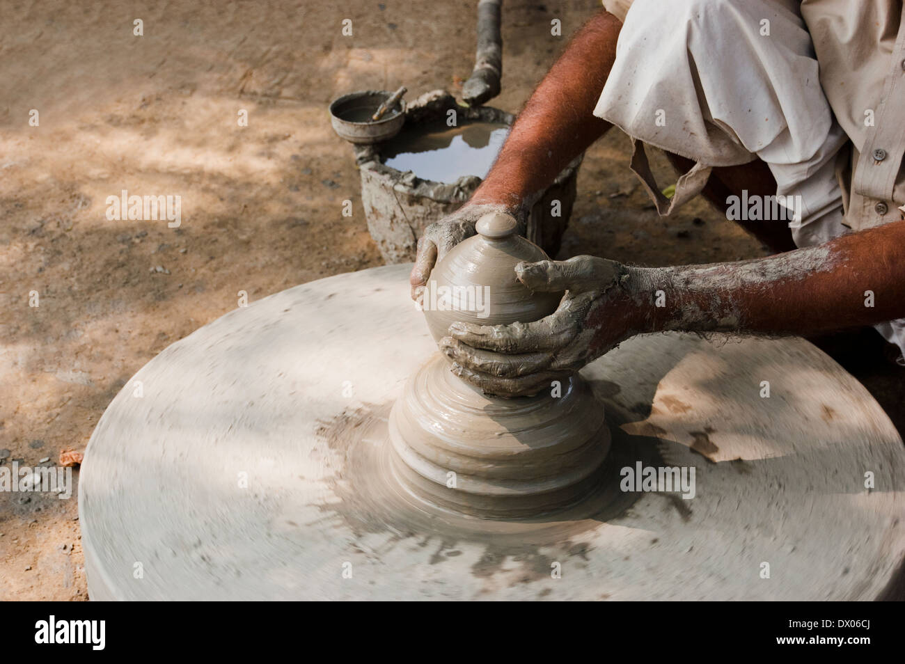 Indian kumhar hi-res stock photography and images - Alamy