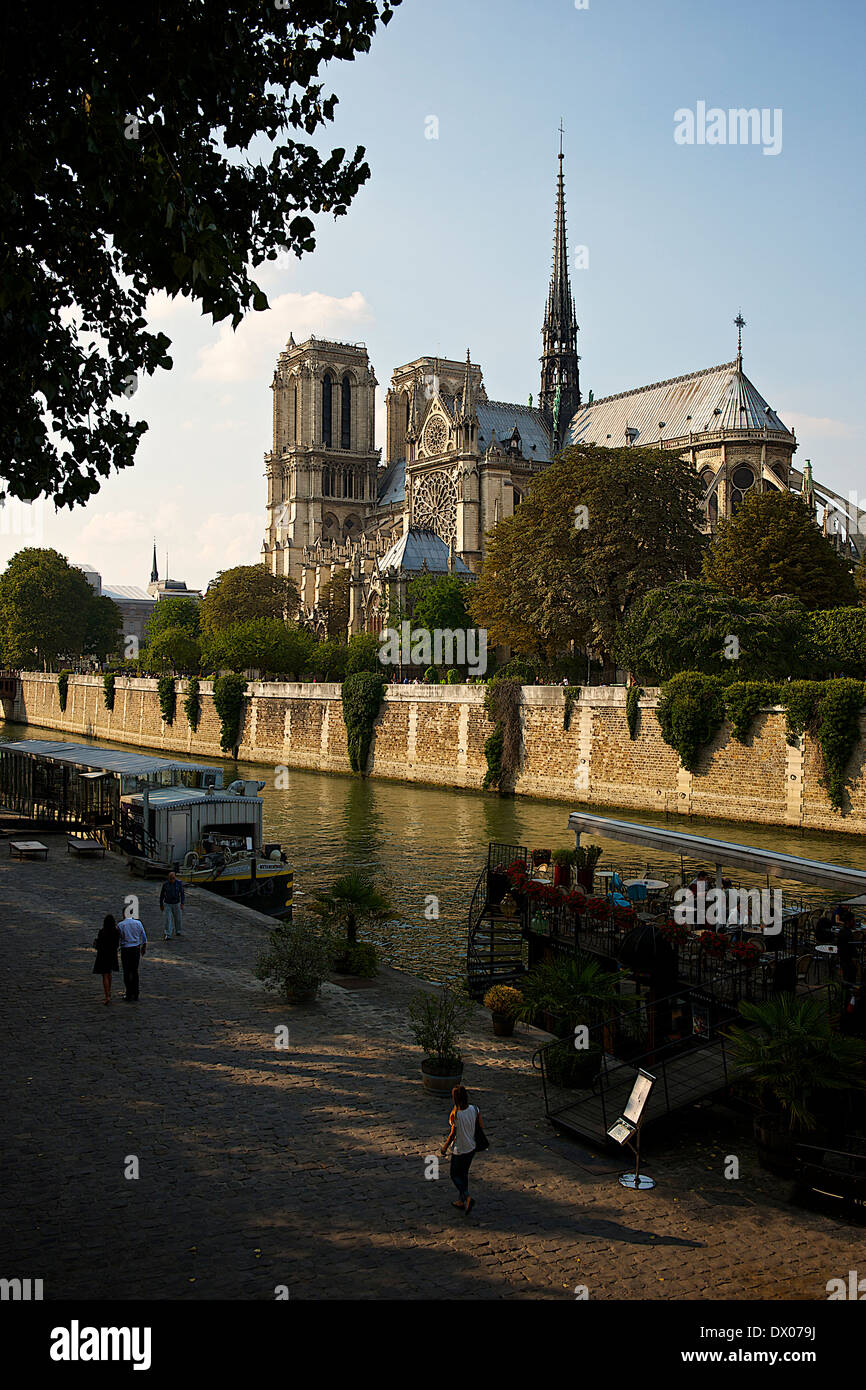 Notre dame cathedral of paris hi-res stock photography and images - Alamy