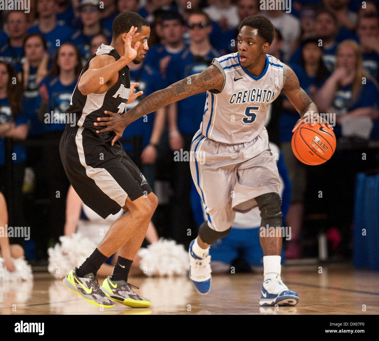 65 second ave hi-res stock photography and images - Alamy