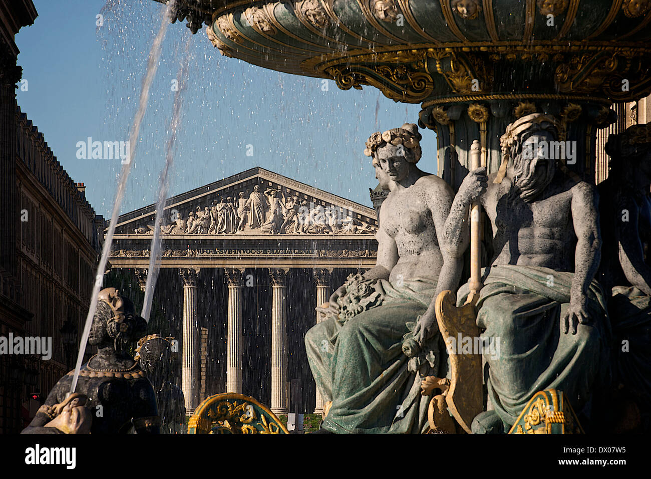 Concord statue hi-res stock photography and images - Alamy