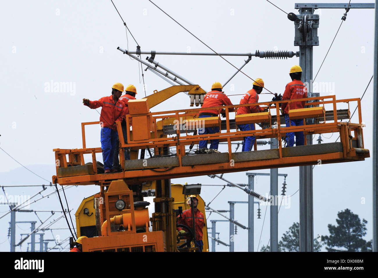 Overhead contact system on hi-res stock photography and images - Alamy