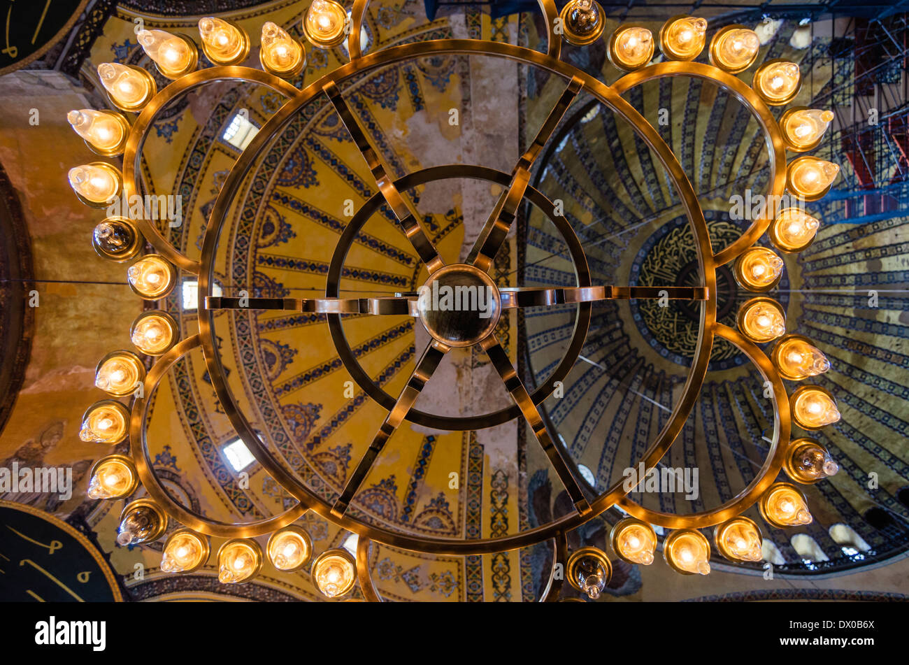 Islamic ceiling hi-res stock photography and images - Alamy