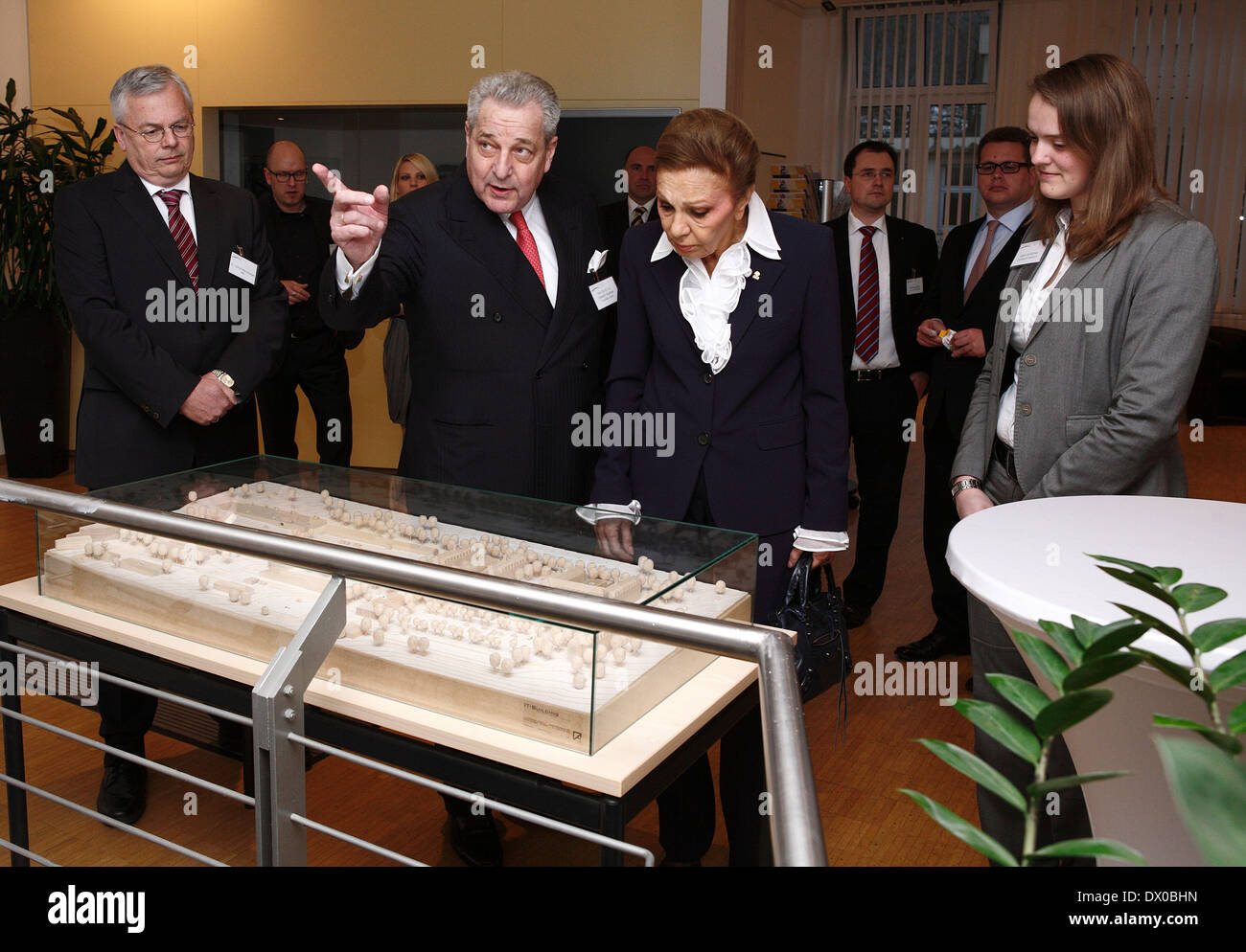 Dietrich Walther (founder of BiTS school Iserlohn/Germany) shows farah ...