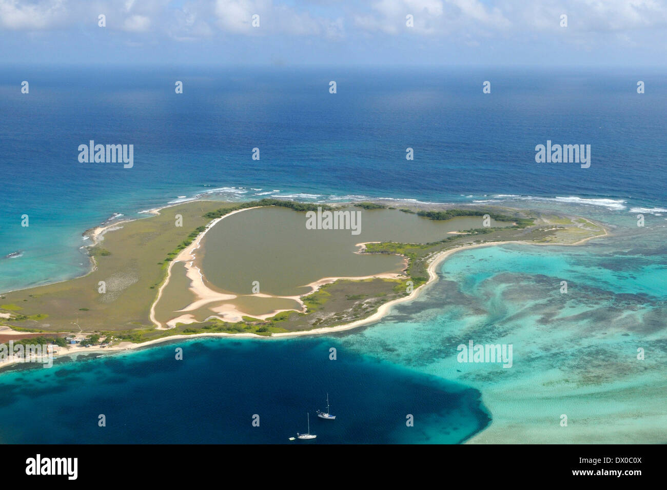 Aerial view of the caraibic island, Los Roques, Archipelago Los Roques ...