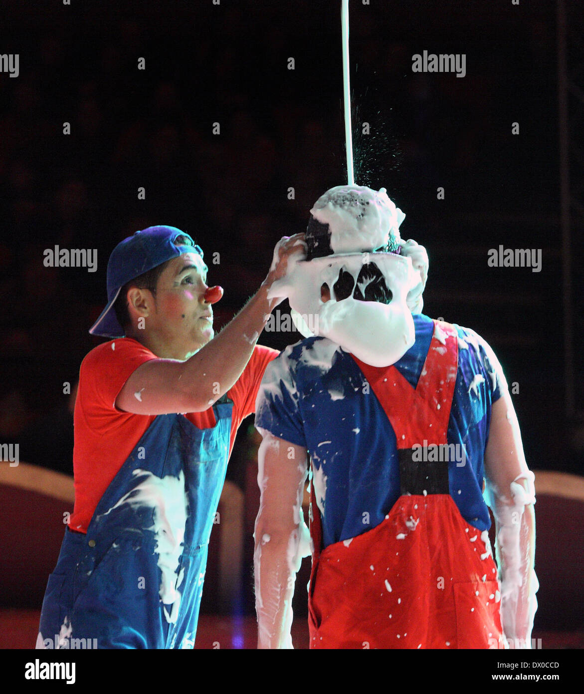 Inside a circus tent hi-res stock photography and images - Alamy