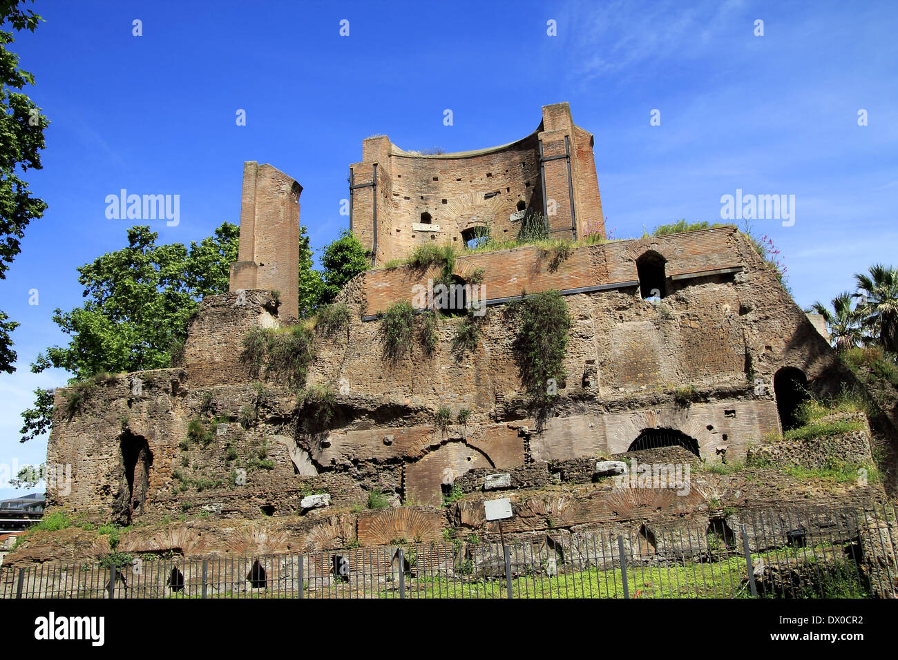Piazza Vittorio Emanuele II, ninfeo di Alessandro (Nymphaeum divi ...