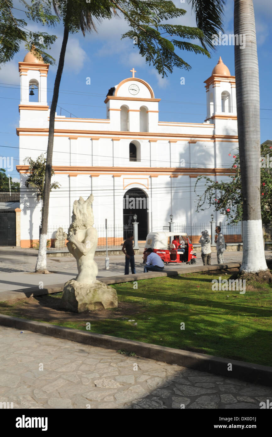 Colonial building honduras hi-res stock photography and images - Alamy