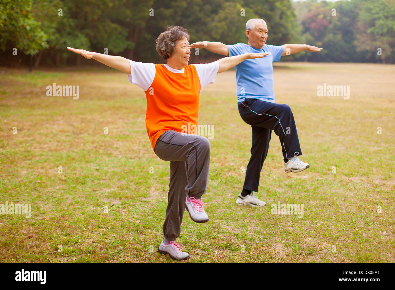 Senior couple doing gymnastics hi-res stock photography and images - Alamy