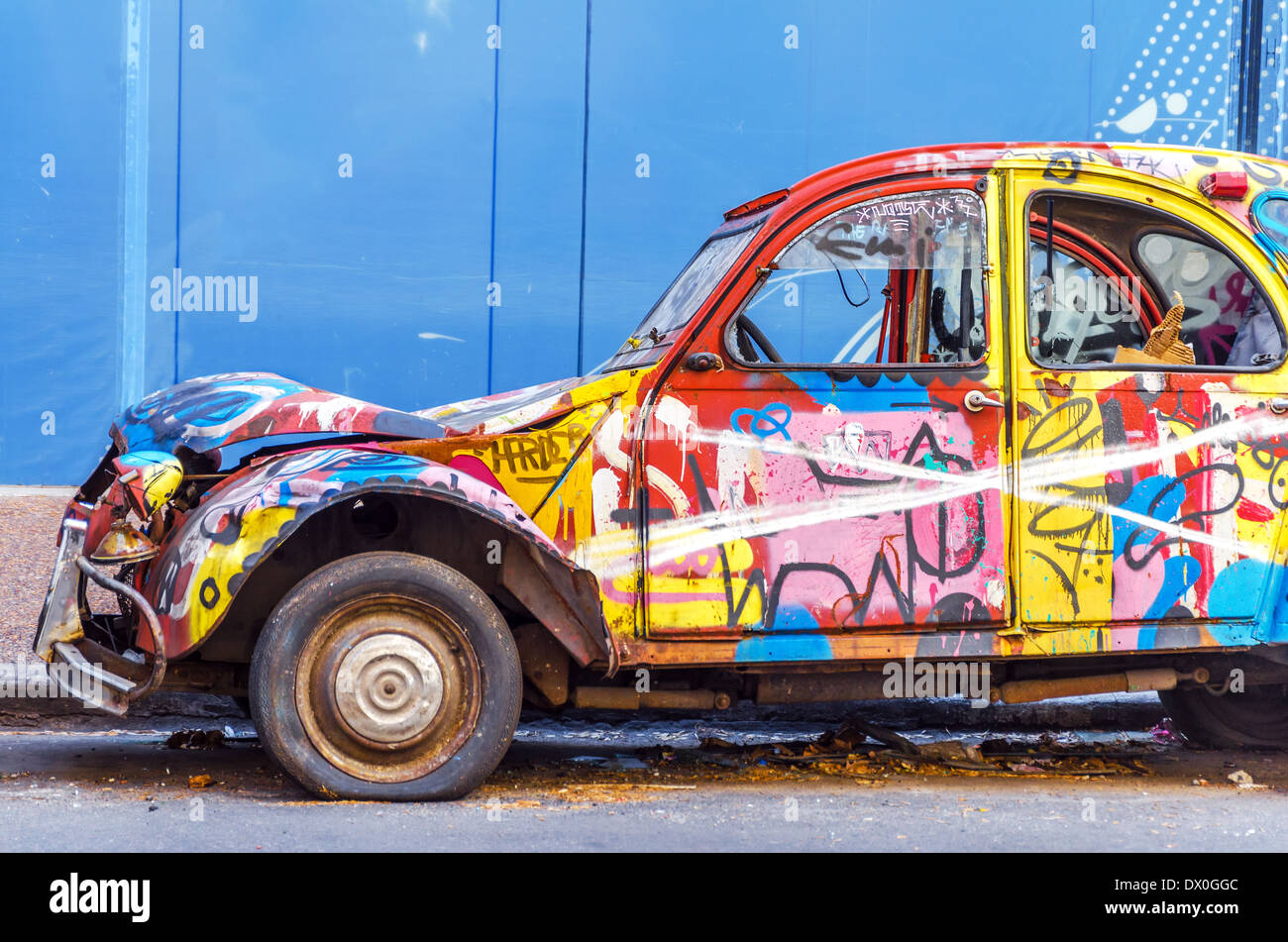 Colorful car hi-res stock photography and images - Alamy