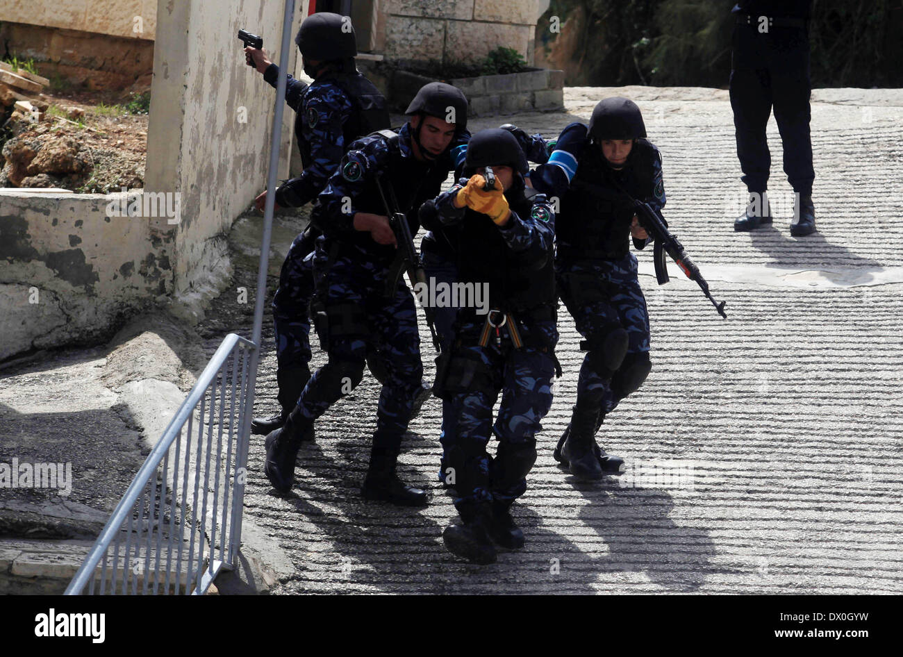 Riot control techniques hi-res stock photography and images - Alamy