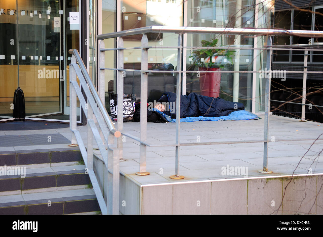 Rough sleeping sleeping bag homeless city hi-res stock photography and ...