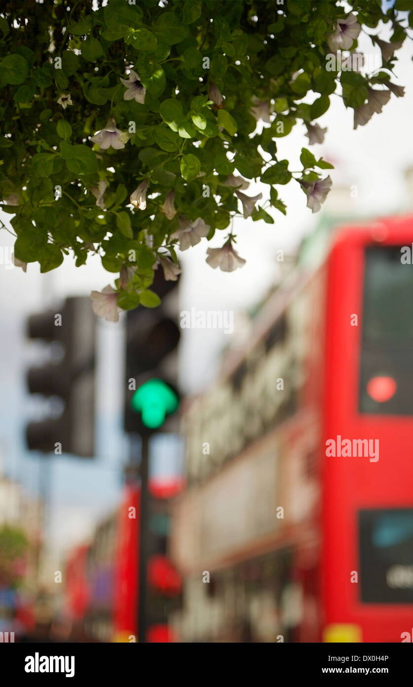 Image of a london bus hi-res stock photography and images - Alamy
