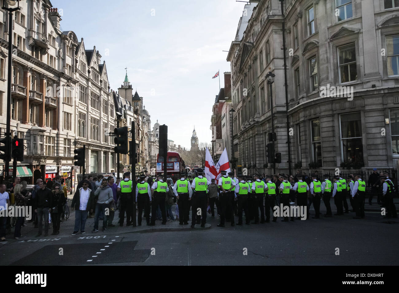 English protest hi-res stock photography and images - Alamy