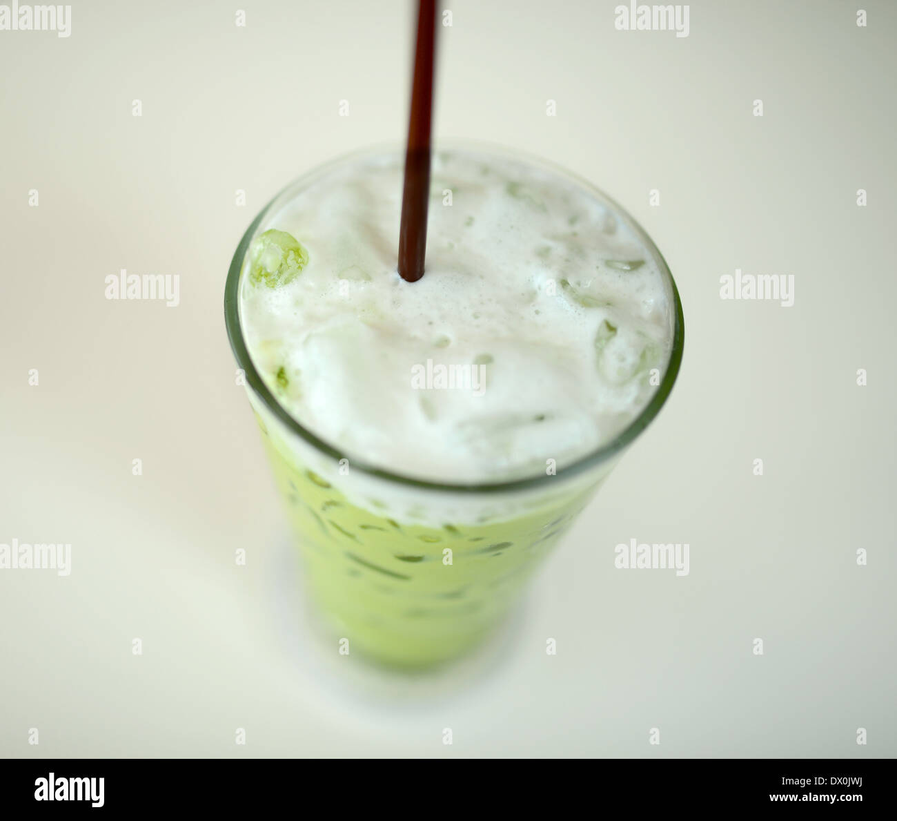 Iced green tea Stock Photo - Alamy
