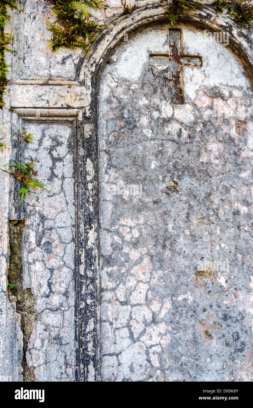 Tomb cross hi-res stock photography and images - Alamy