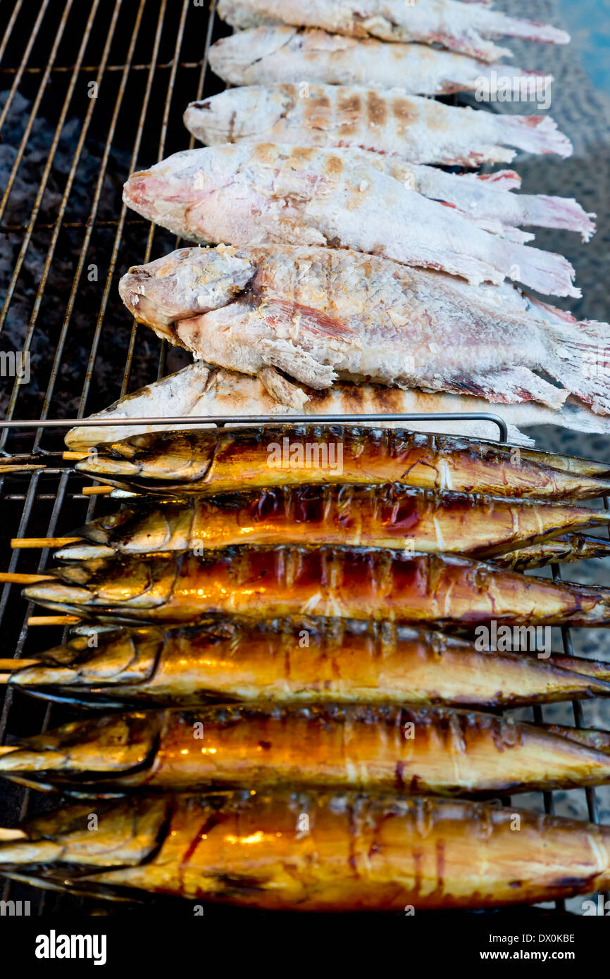 Barbecued fish hi-res stock photography and images - Alamy