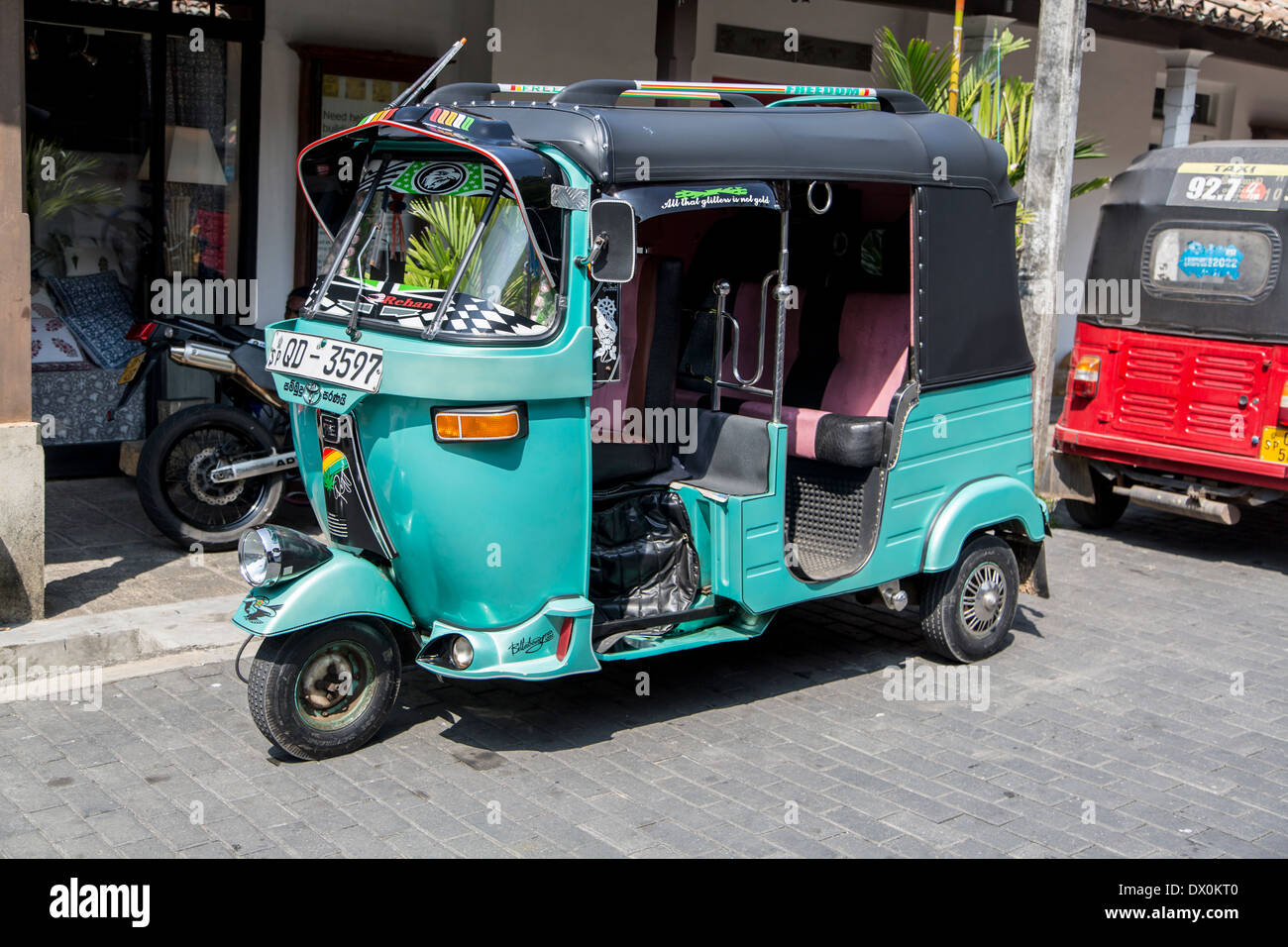 Work rickshaw auto hi-res stock photography and images - Alamy