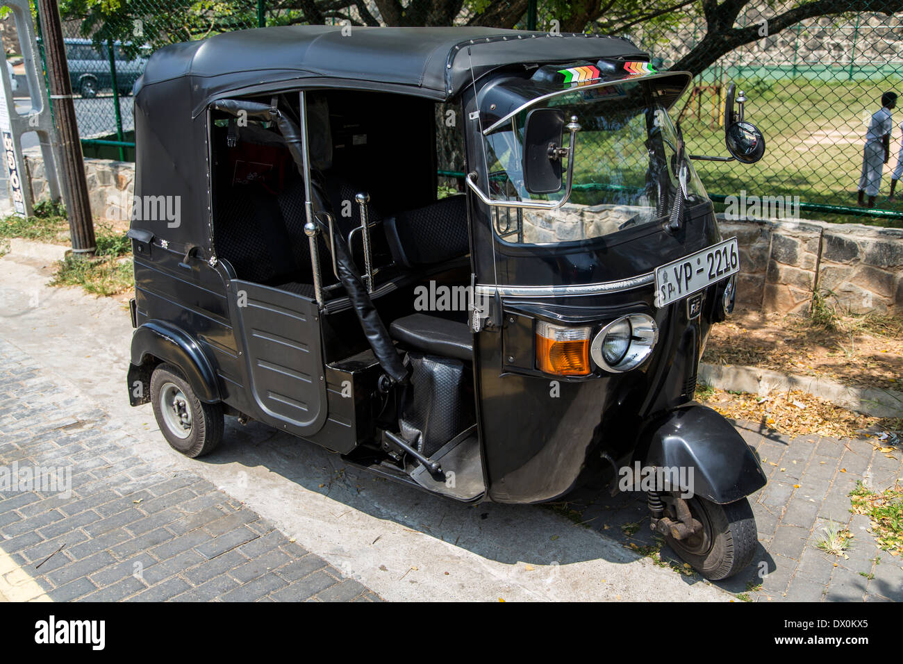 Motor rickshaw hi-res stock photography and images - Alamy