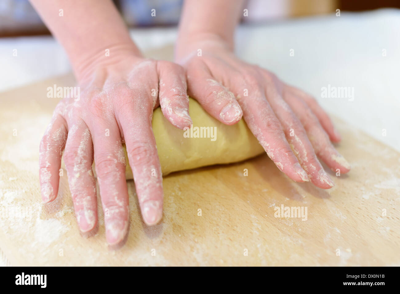 Woman hands kneading dough close hi-res stock photography and images ...