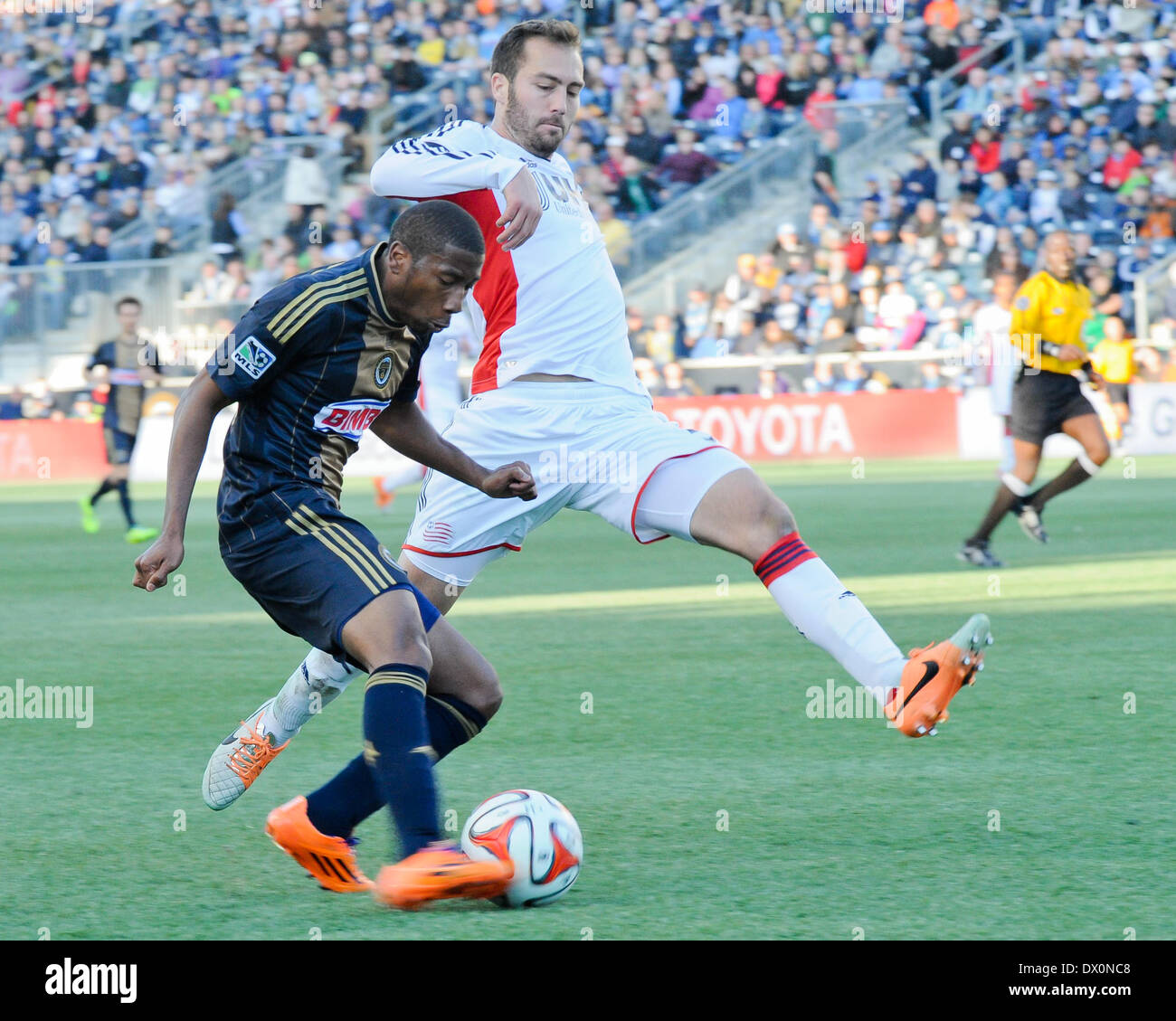 Philadelphia Union defender Ray Gaddis controls the ball in the ...