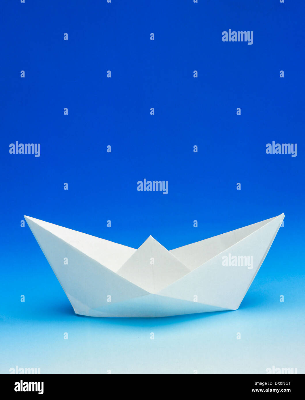 Pleated paper hi-res stock photography and images - Alamy