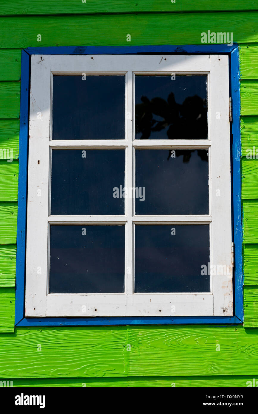 Window with green frame hi-res stock photography and images - Alamy
