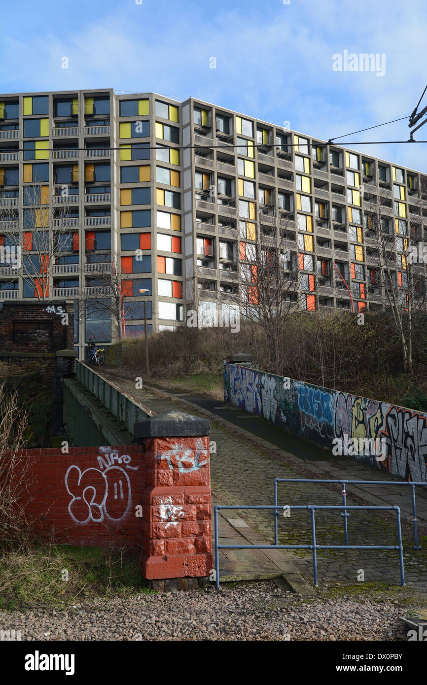 Sheffield urban urban living city hi-res stock photography and images ...