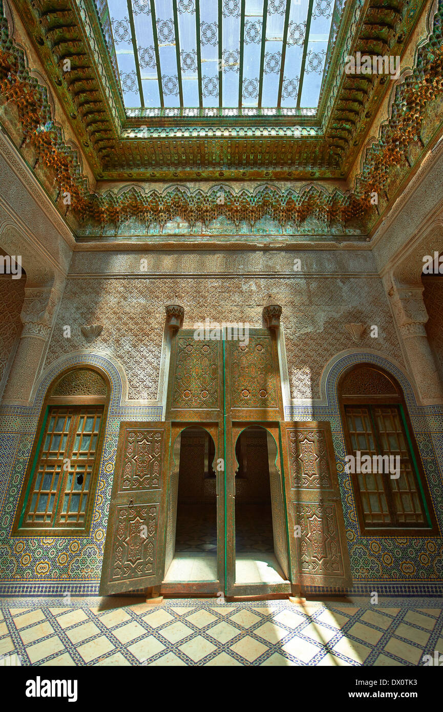 Berber Muqarnas Arabesque plaster work Kashah of Telouet, Morocco Stock ...