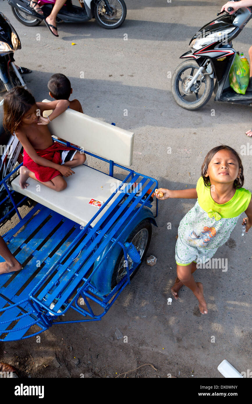 Sea Gypsy Kids on Rawai Beach, Phuket, Thailand Stock Photo - Alamy