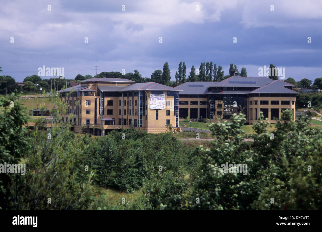 Newly built office building hi-res stock photography and images - Alamy