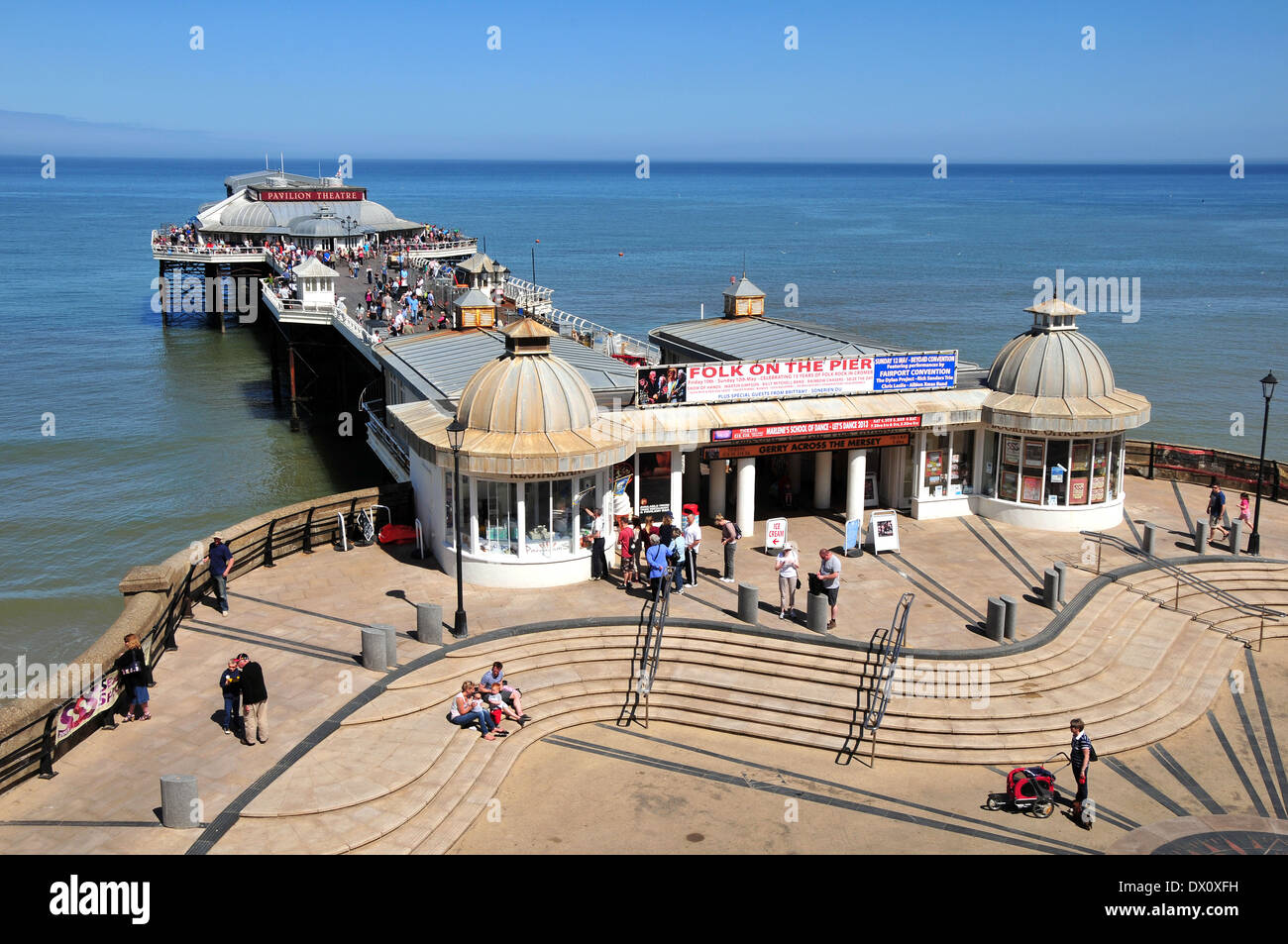 Comer pier hi-res stock photography and images - Alamy