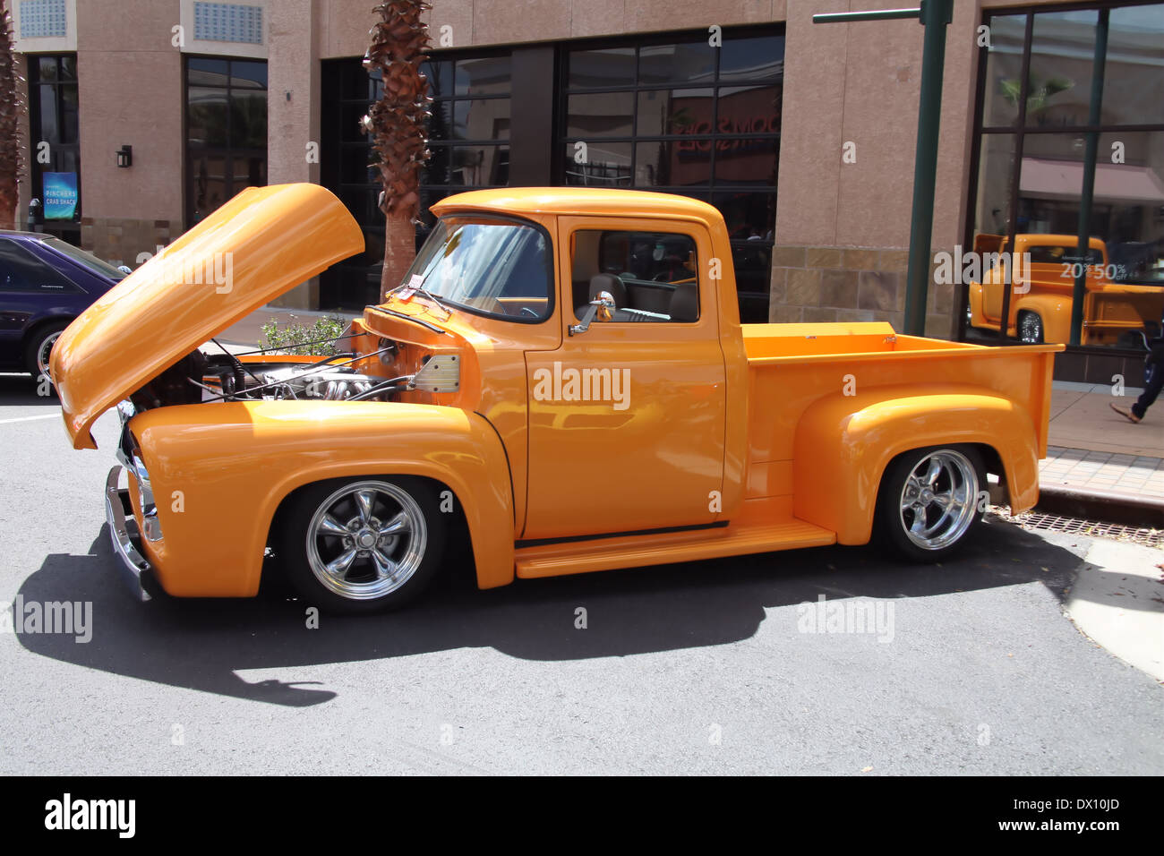 Vintage hot rod hi-res stock photography and images - Alamy