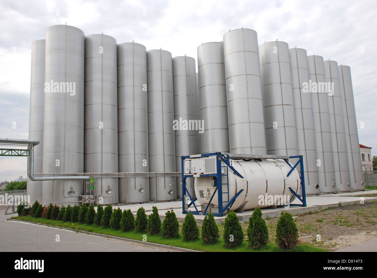 Bunker food storage hi-res stock photography and images - Alamy