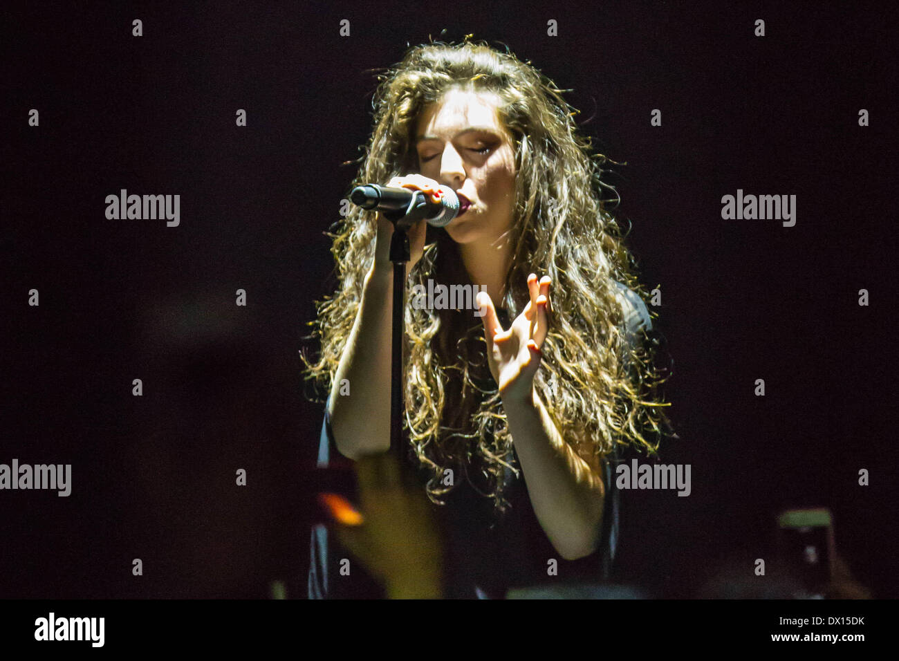 Detroit, Michigan, USA. 16th Mar, 2014. New Zealand Singer-Songwriter ...